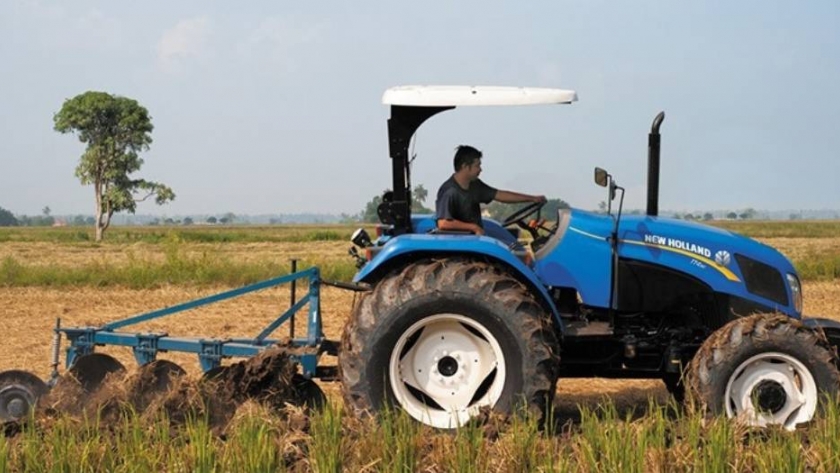 El tractor TT4.90 de New Holland ya está disponible en la Argentina ...
