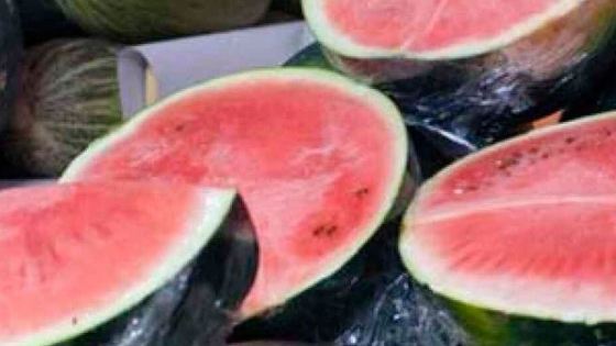 El peligro que esconden las sandías partidas del supermercado ...